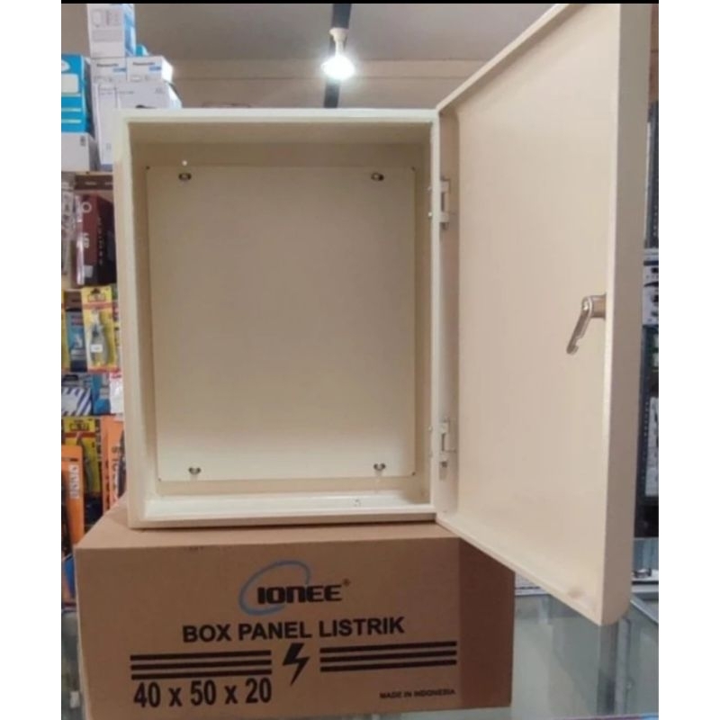 Jual Ionee Box panel Listrik Indoor kunci Putar ukuran Sedang | Shopee ...