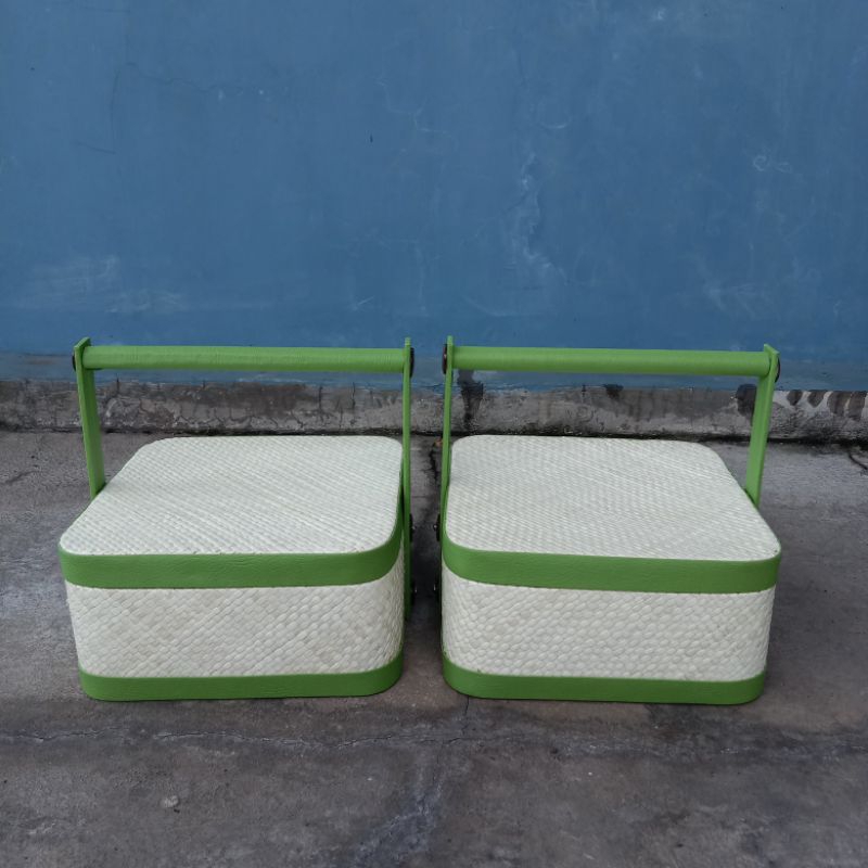Jual Box anyaman pandan / Box pandan / Box anyaman pandan tenteng / Box ...