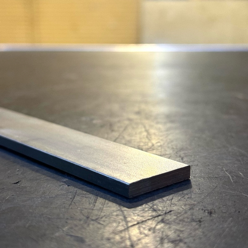 Jual Plat Strip Stainless 304 Tebal 5 mm x Lebar 30 mm harga panjang ...