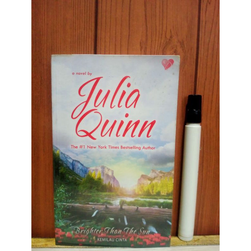 Jual ORIGINAL. Novel Julia Quinn, Kemilau Cinta | Shopee Indonesia