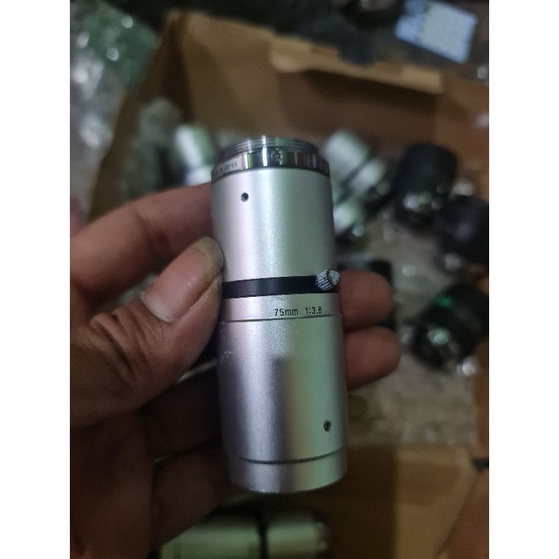 Jual lensa cctv made in japan fix 75mm c mount,optic mulus | Shopee ...