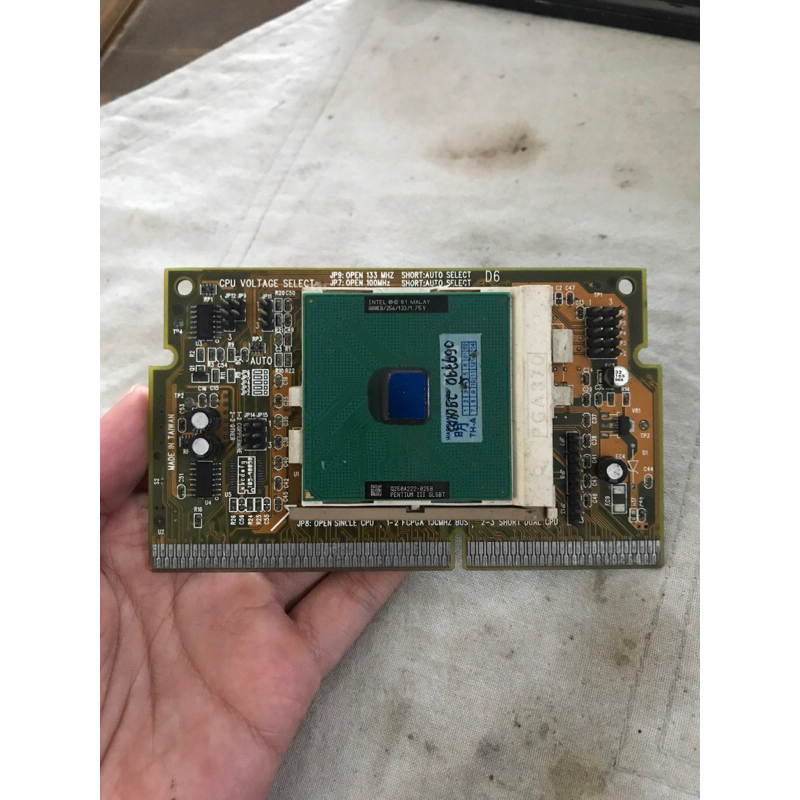Jual pentium iii pentium 3 800eb/256/133/1.75v dan slocket konverter ...