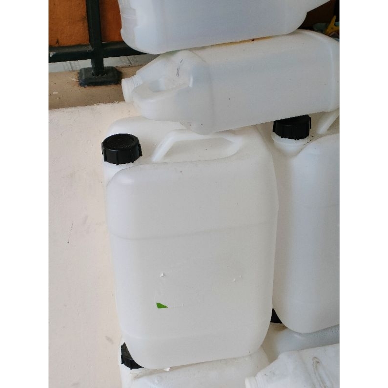 Jual Jerigen bekas 20 liter / jerigen bekas 5 liter | Shopee Indonesia
