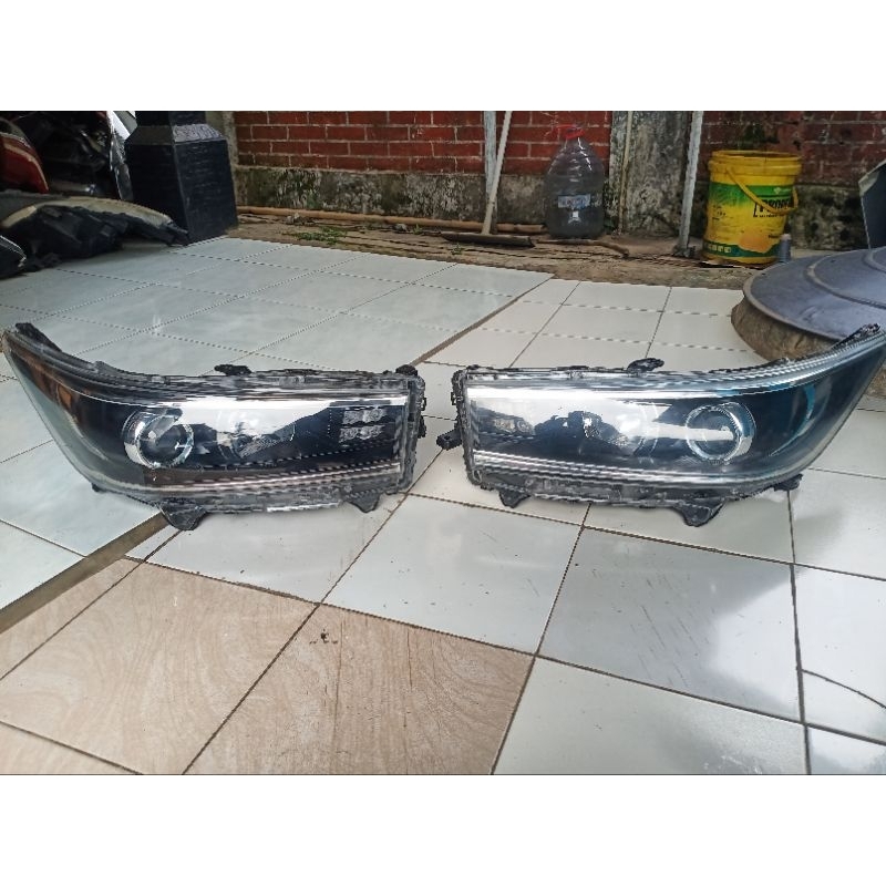 Jual headlamp innova reborn type v baru | Shopee Indonesia