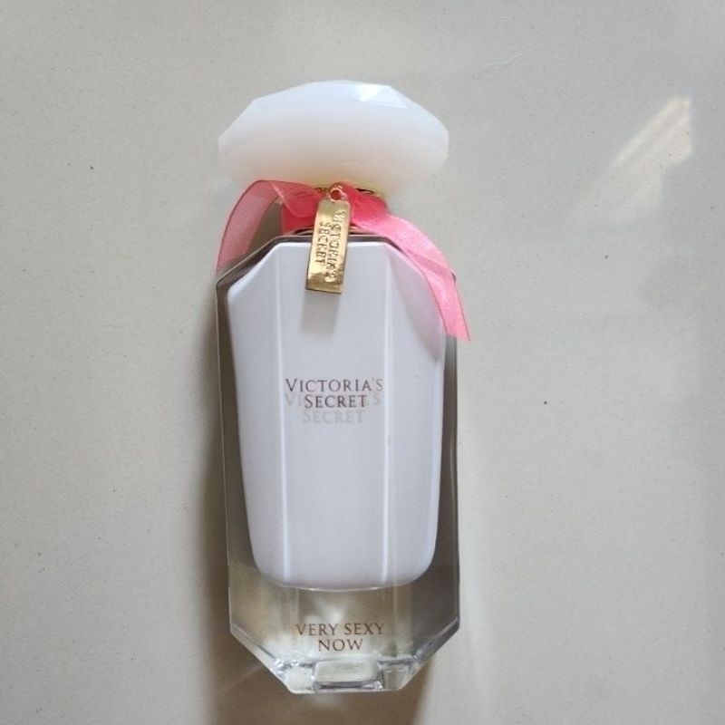 Jual botol parfum putih kosong / botol parfum cantik / victoria secret ...