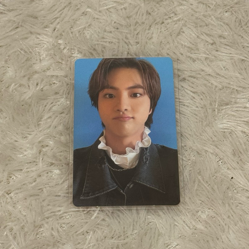 Jual jin pc seokjin pout bts photocard | Shopee Indonesia