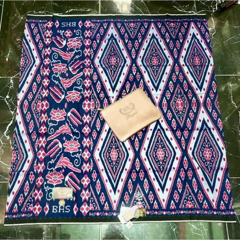 Jual Sarung BHS Royal PGA Gold R-53 Bahan Goyor Premium Jahitan Tengah ...