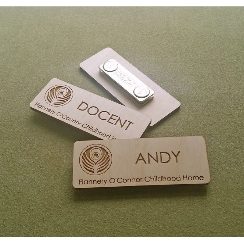Jual Name Tag Kayu Laser Cut – Custom Nama & Logo Detail | Shopee Indonesia