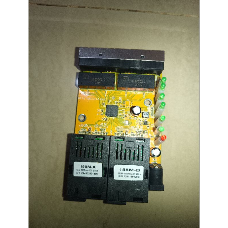 Jual Media Converter HTB 2FO 4LAN Seport PoE 155 Mbps Gambar 1 | Shopee ...