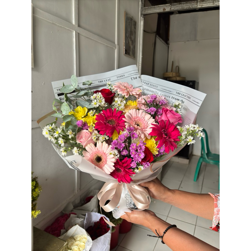 Jual colorful mix bouquet KIRIM INSTAN buket bunga mawar campur buket ...