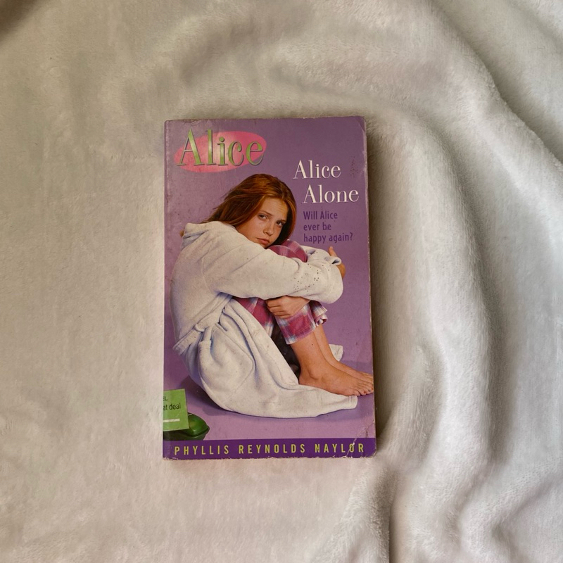 Jual VINTAGE Buku Novel Phyllis Reynolds Naylor - Alice Alone (2002) | Shopee Indonesia