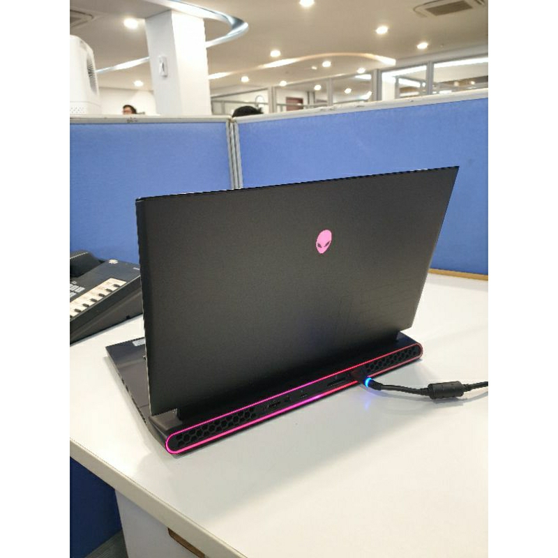 Jual Alienware M15 R3 i7 10750H RTX 2070 Full Power Vram 8 GB | Shopee ...