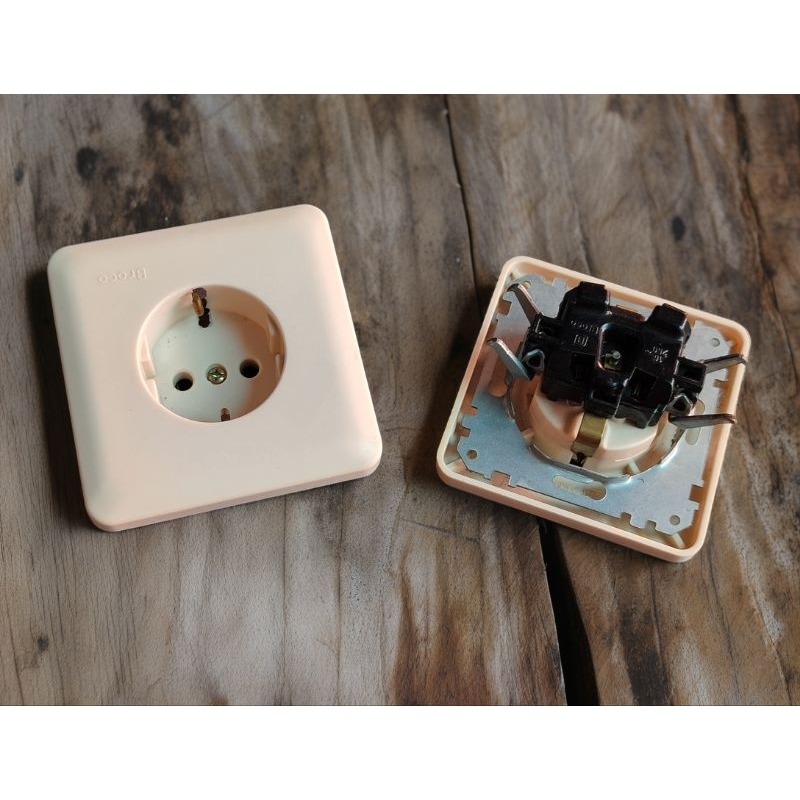 Jual Stop Kontak Tanam Tembok Colokan Dinding | Shopee Indonesia