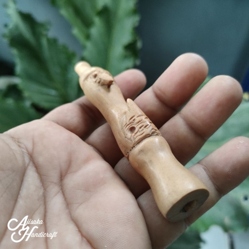 Jual pipa once / pipa rokok kayu Cendana wangi ukir bambu | Shopee ...