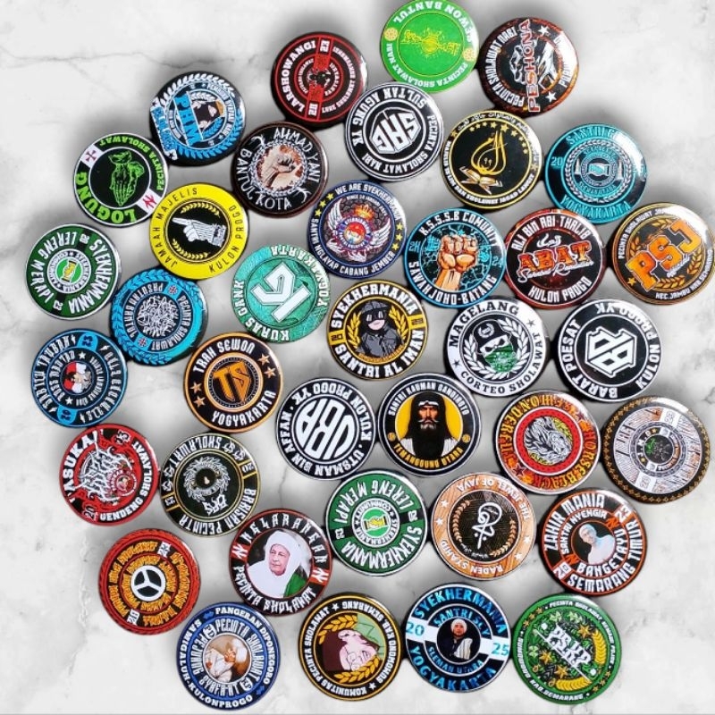 Jual CETAK PIN COSTUM &RANDOM(LOGOKOMUNITAS MAJELISAN) 44MM | Shopee ...