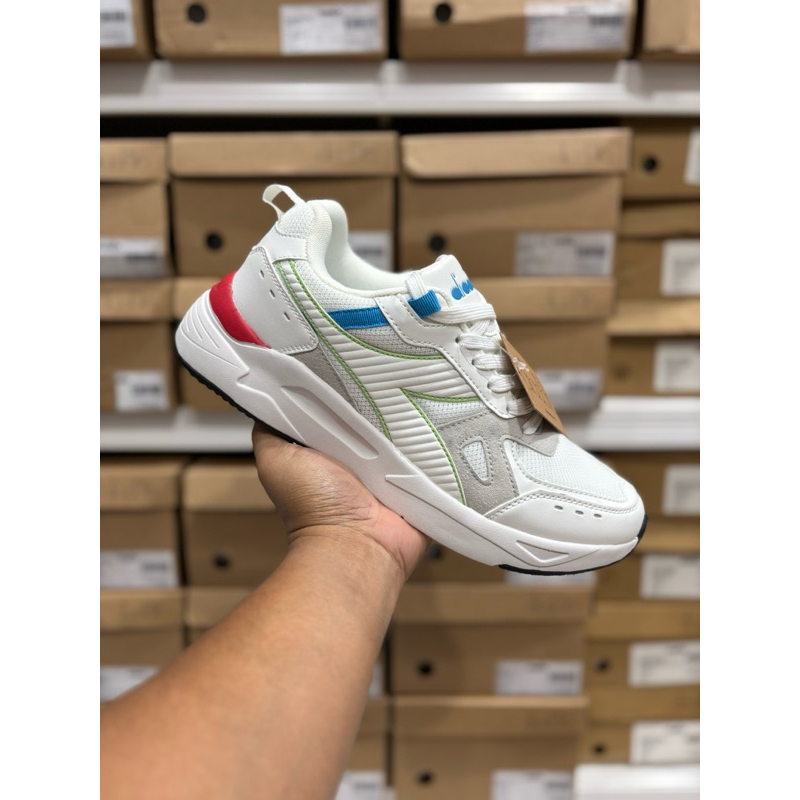 Jual SEPATU RUNNING PRIA DIADORA MARCO WHITE DIACA240701W ORIGINAL BNIB ...