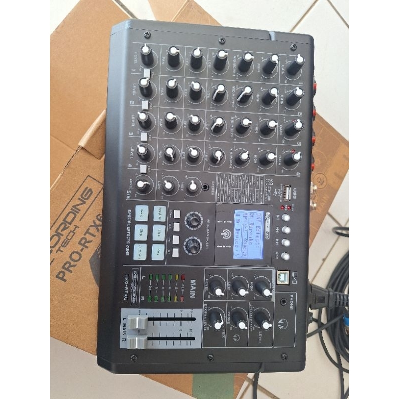 Jual mixer recording tech pro rtx6 second like new | Shopee Indonesia