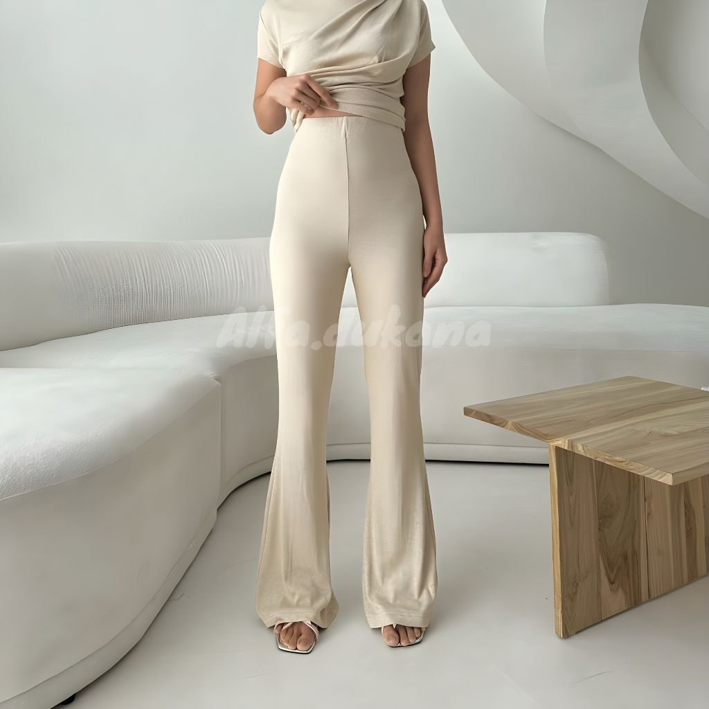 Jual CELANA CUTBRAY KNIT WANITA HIGHWAIST KNIT CUTBRAY WANITA PREMIUM | Shopee Indonesia