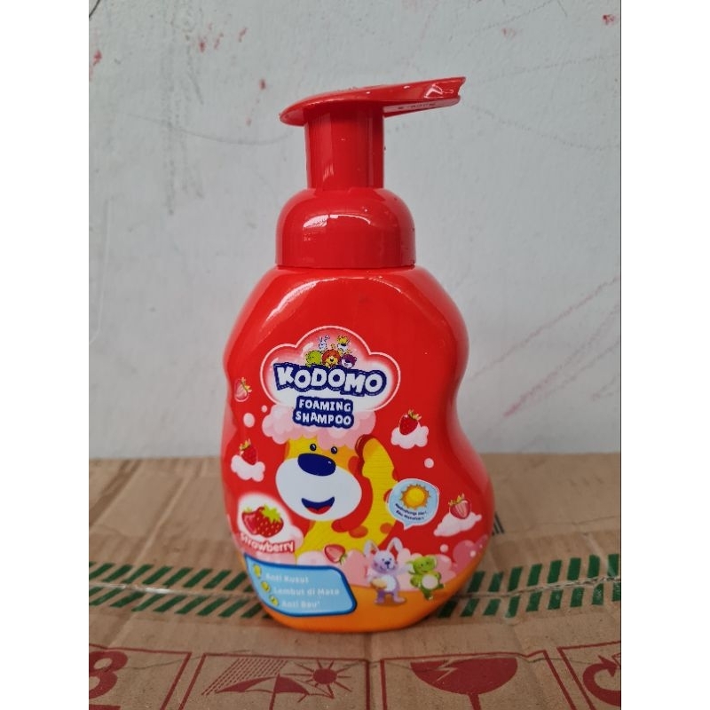 Jual Kodomo Foaming Shampoo Varian Strawberry 250ml Murah | Shopee Indonesia