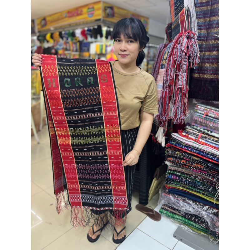 Jual Ulos sadum hande tenun tangan asli hitam sisi merah selendang melayat | Shopee Indonesia