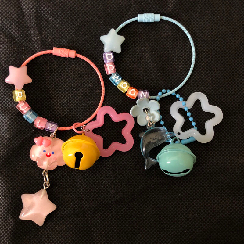 Jual BAG CHARM / KEY CHAIN / GANTUNGAN BISA CUSTOM NAMA (BACA DESKRIPSI ...