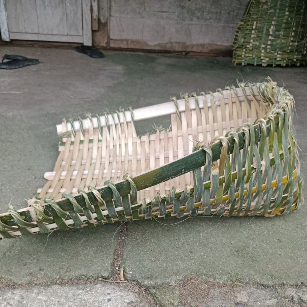 Jual CIKRAK BAMBU atau pengki sampah Tradisional untuk serokan ukuran ...