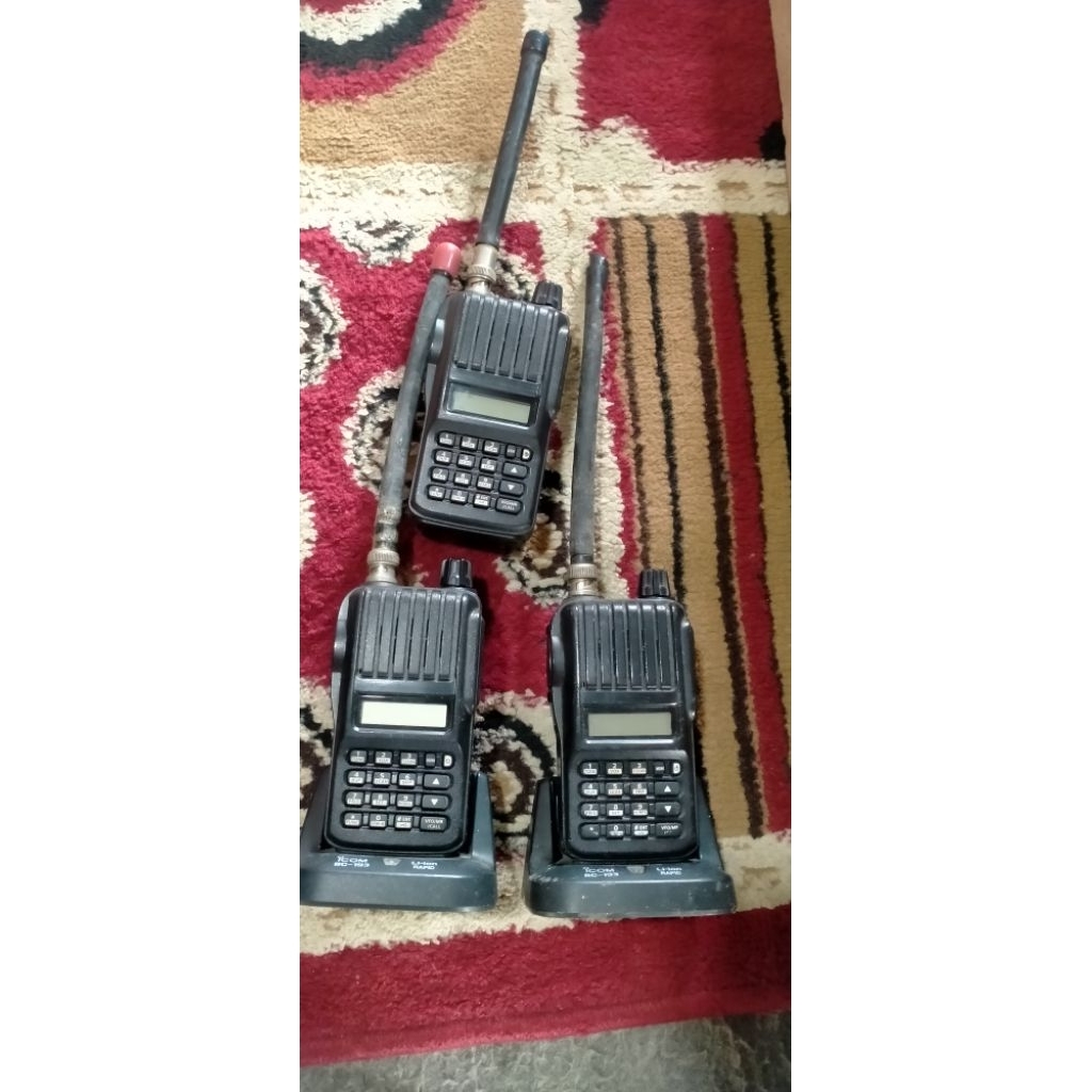 Jual HT ICOM IC-V80 VHF (3 unit) | Shopee Indonesia