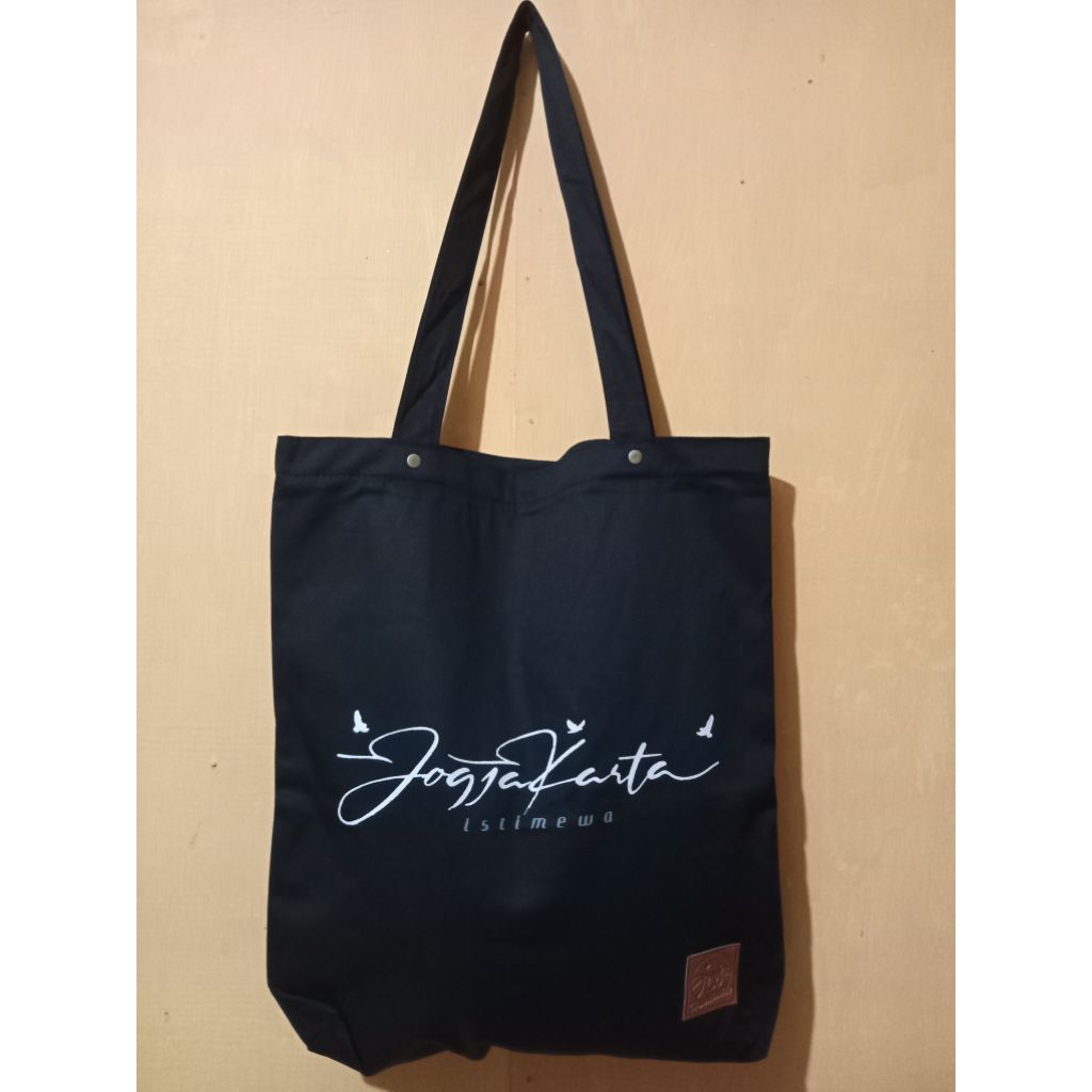 Jual Totebag Jogja Drill Hitam Oleh Oleh Jogja | Shopee Indonesia