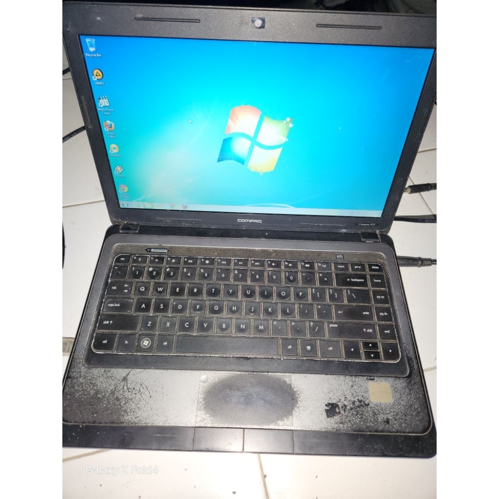 Jual bismillah jual compaq 435 amd e350 ram 2 gb hardisk 120 gb win 7 ...