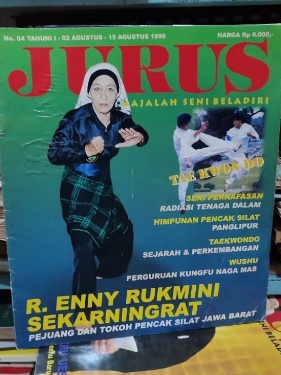 Jual Majalah Seni Beladiri Jurus No 4 Tahun I Agusus 1999 R Enny ...