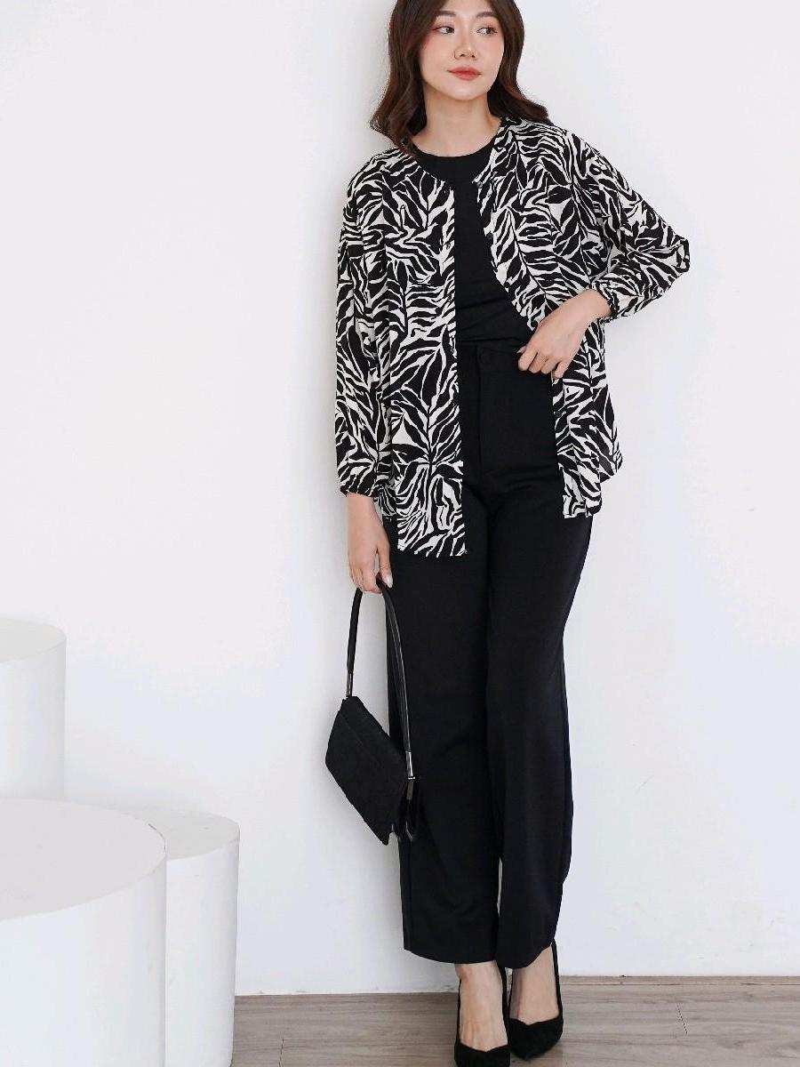 Jual MOURNA Blouse I Muat BB 70 I 1kg 5 baju I Bahan adem | Shopee ...