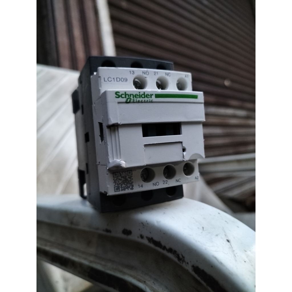 Jual Contactor Schneider LC1D09 25A/48V/220V/380V | Shopee Indonesia