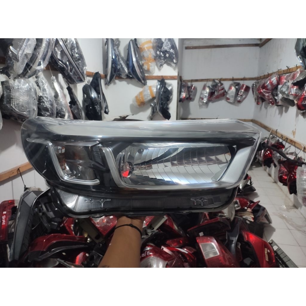 Jual Headlamp Headlight lampu depan Mobil Honda Brio E Satya 2022 2023 ...