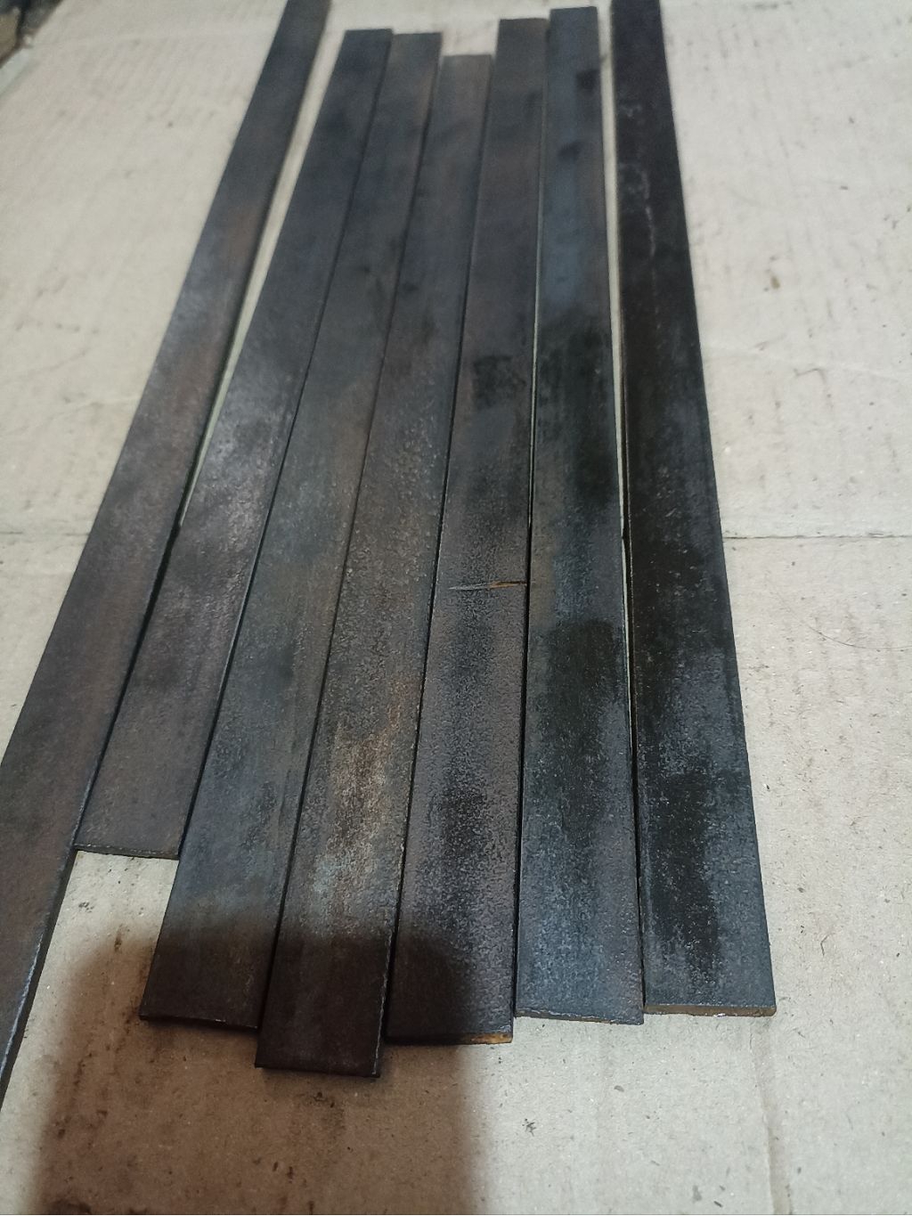 Jual plat strip besi tebal 4mm. lebar 2,5cm | Shopee Indonesia