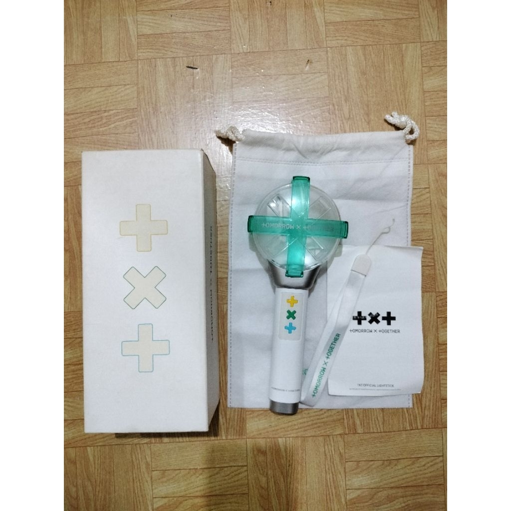 Jual (READY STOCK) LIGHTSTICK TXT/MOA BONG V1 LITTLE DEMAGE | Shopee ...