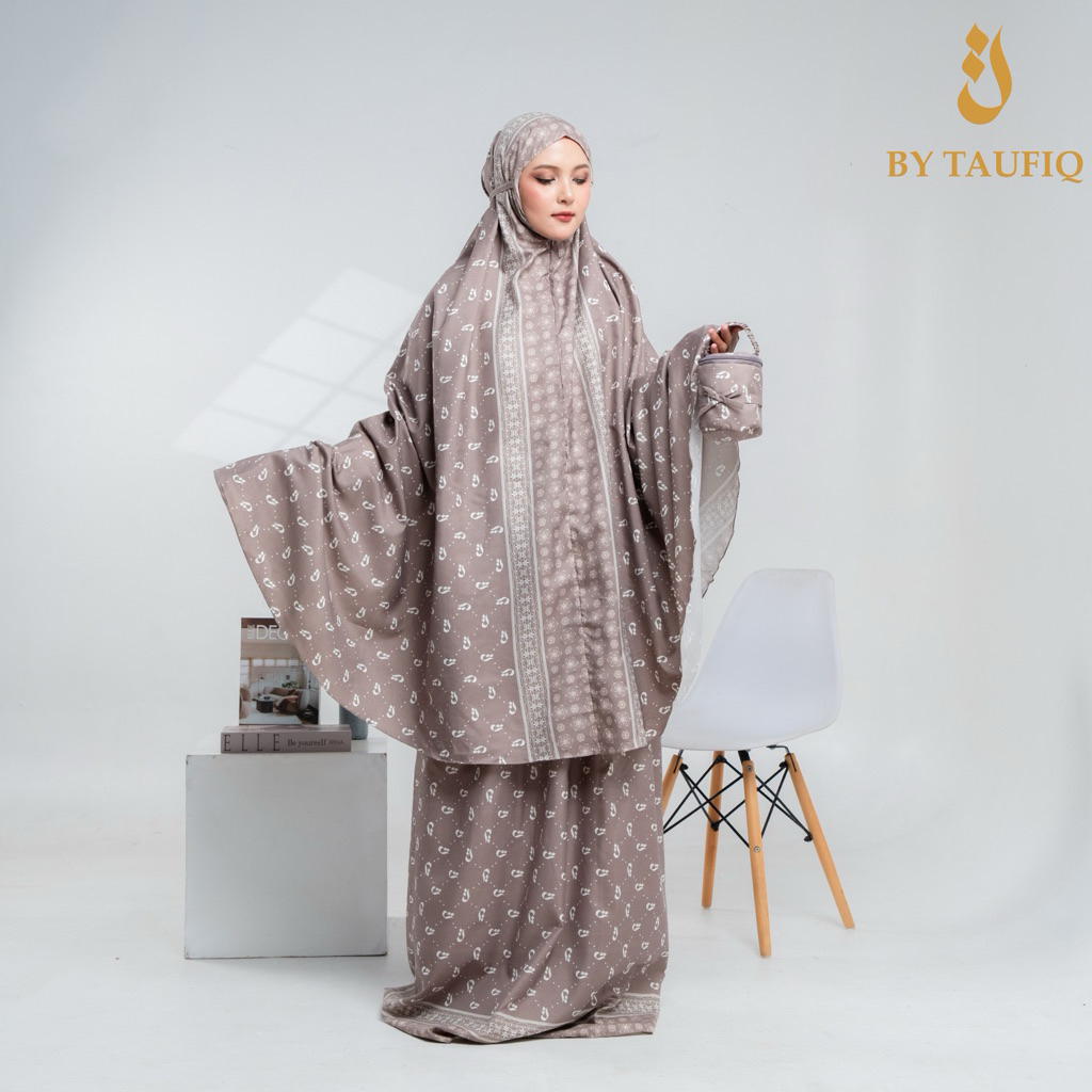 Jual BY TAUFIQ - Mukena Jenna Monogram Series | Mukena Travel 2in1 ...