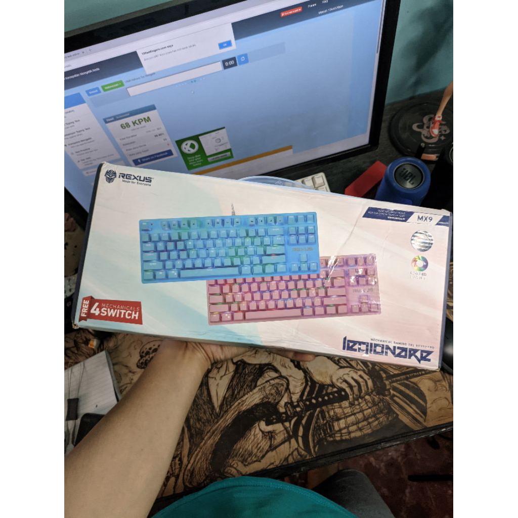 Jual Rexus MX9 MX 9 Keyboard gaming mechanical pink second blue switch ...