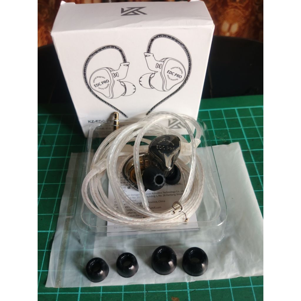 Jual KZ EDC Pro silver cable w/mic | Shopee Indonesia