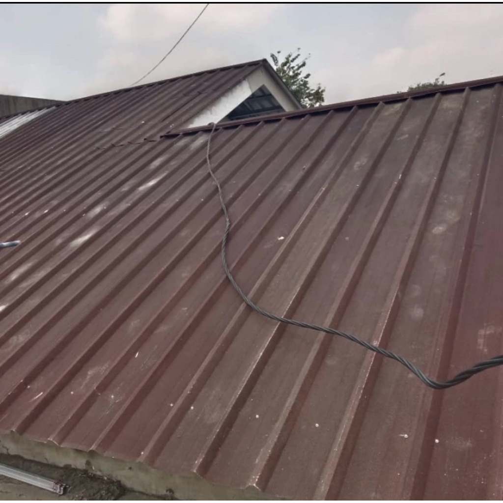 Jual Renovasi rumah bongkar atap lama ganti baja ringan terpasang atap ...