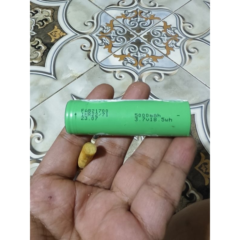 Jual batterai 21700 REAL 5.000mah 3.7v | Shopee Indonesia