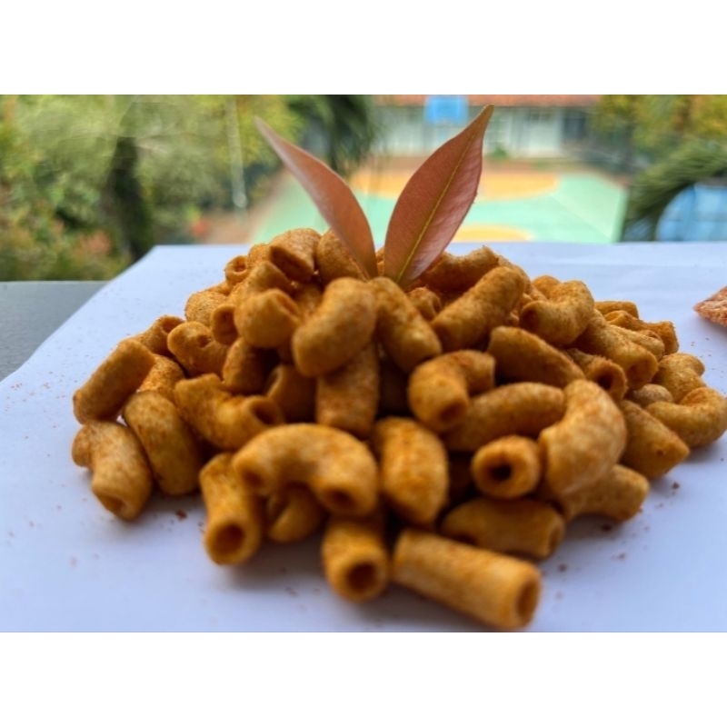 Jual Camilan Makaroni Pedas Chili Oil 100gr | Shopee Indonesia