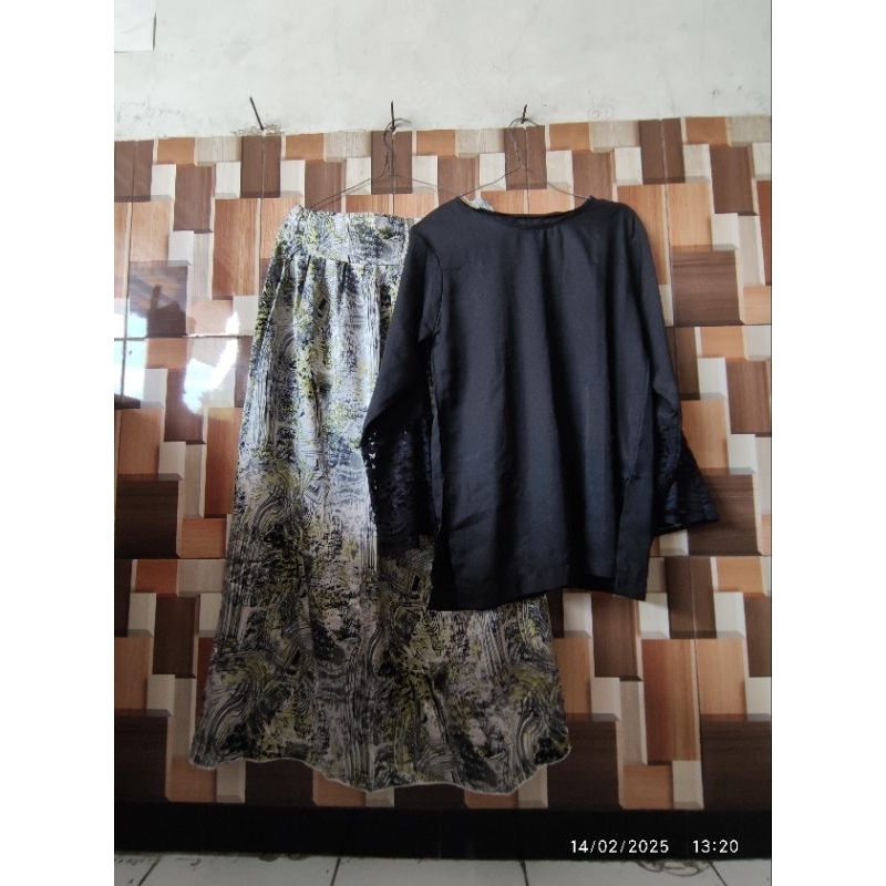 Jual one set blouse dan rok preloved | Shopee Indonesia