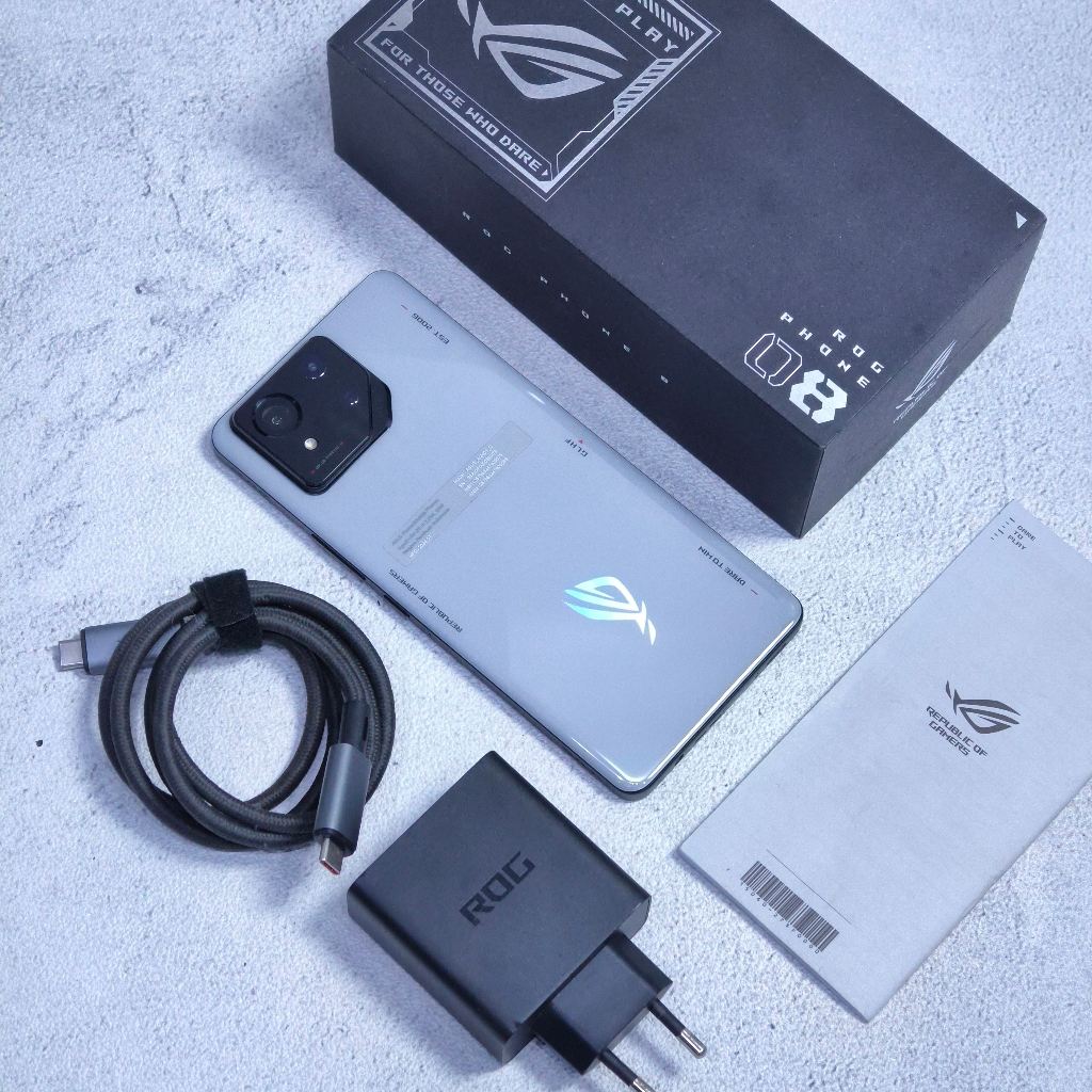 Jual Asus Rog Phone 8 White 12/256GB Garansi Desember 2025 | Shopee ...