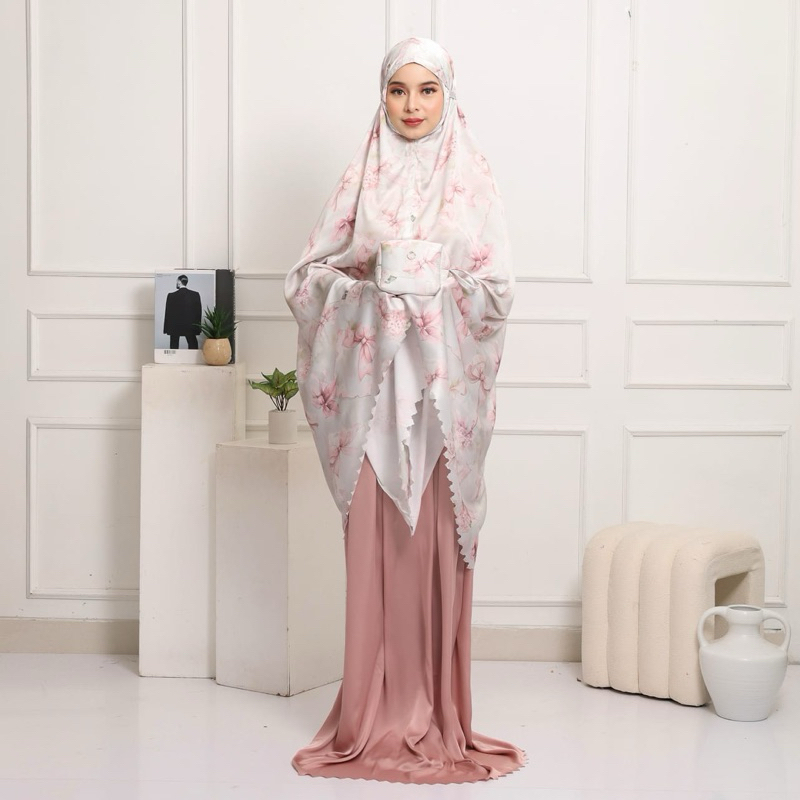 Jual Mukena travelling 2in1 premium, mukena armany silk , mukena ...