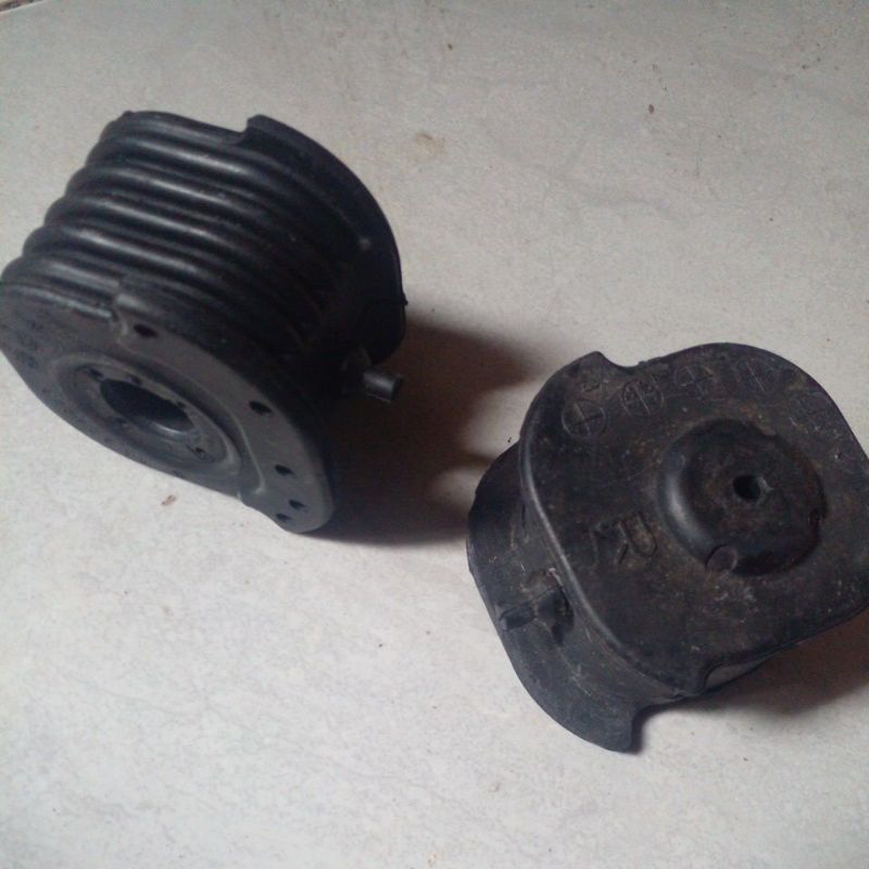 Jual BUSING ARM KANAN PROTON MITSUBISHI LANCER EVO MB808910 (1PCS ...