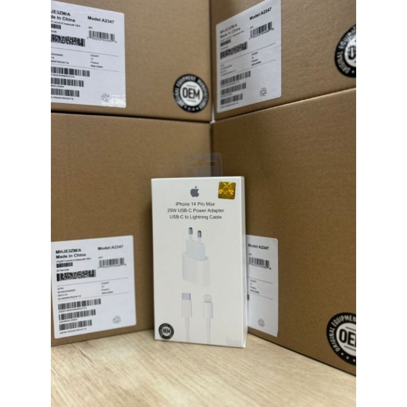 Jual CAS IPHONE 14 PRO MAX 25W | Shopee Indonesia