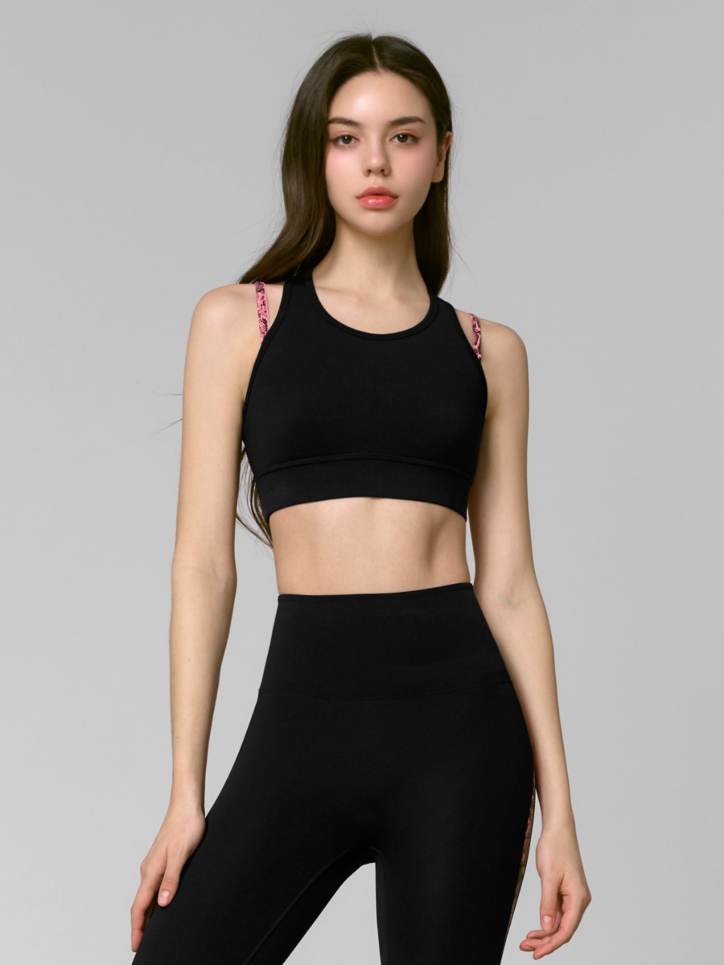 Jual XEXYMIX Black Label Signature Power Rise Python Colorblock Bra Top ...