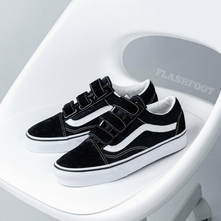 Jual Sepatu Sneakers Old Skool Velcro Classic Black White | Shopee ...