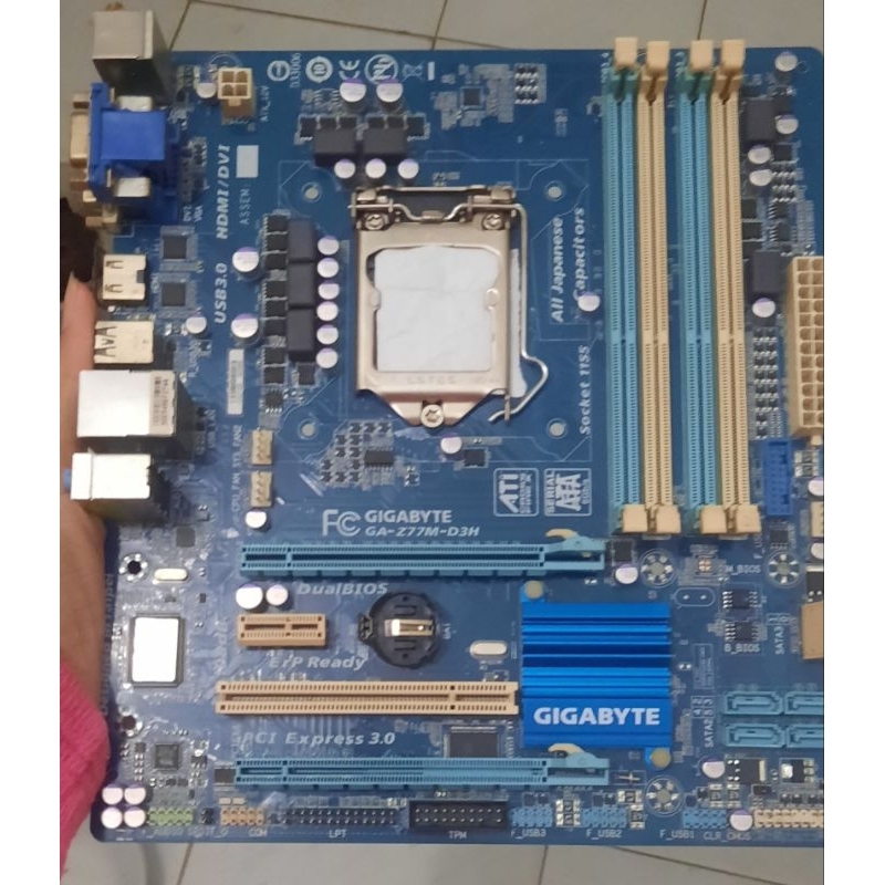 Jual motherboard DDR3 gigabyte GA-Z77M D3H!! | Shopee Indonesia