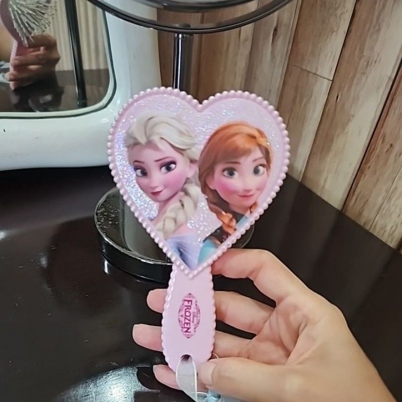 Jual sisir anak disney frozen elsa asli#preloved#disney#frozen#elsa ...